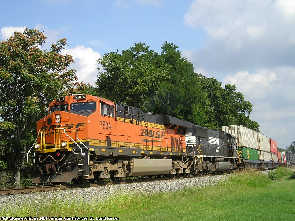 BNSF 7804 Eastbound